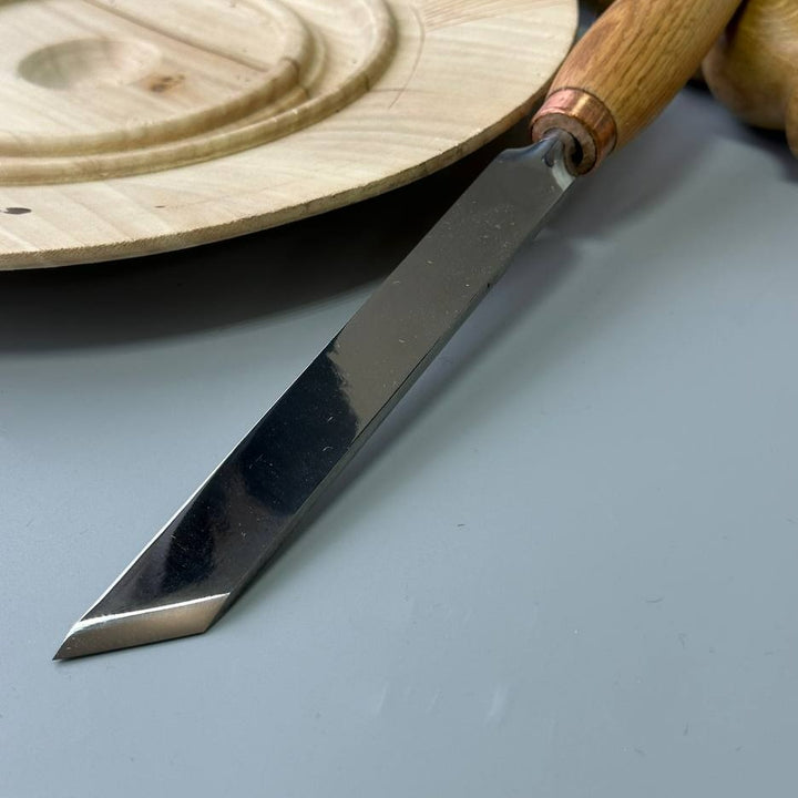 Wood turning tools, Skew chisel, Rounf scraper, Spindle gouge, Roughing ...